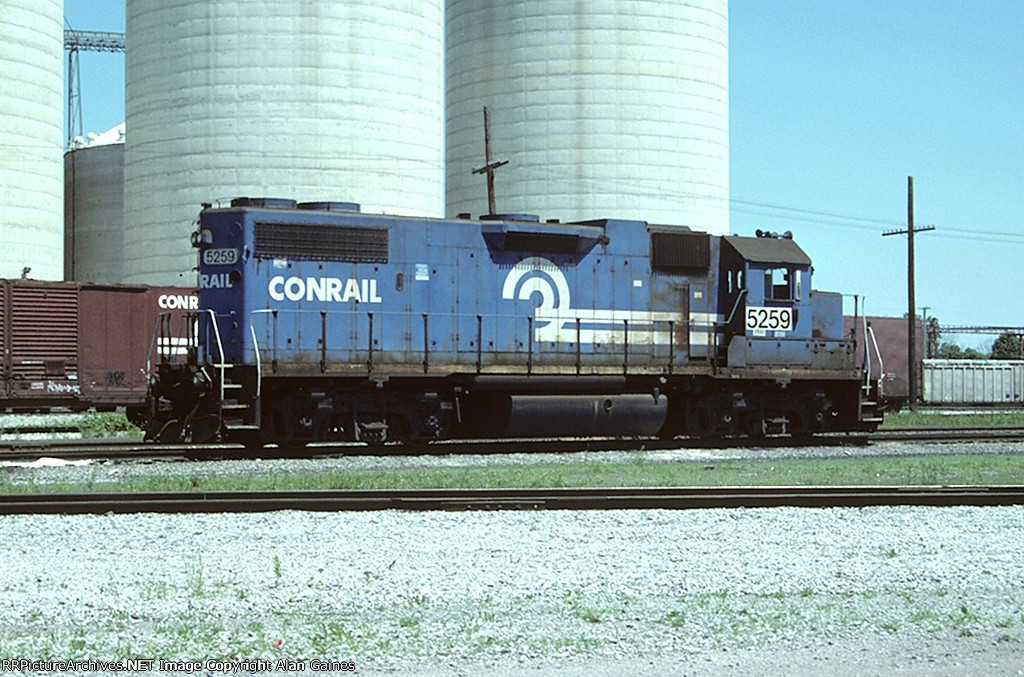 NS GP38-2 5259